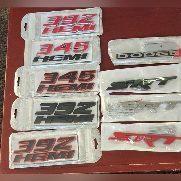 Other | 345 Hemi Emblem Badge Other Colors And Badges Seen Sold ...